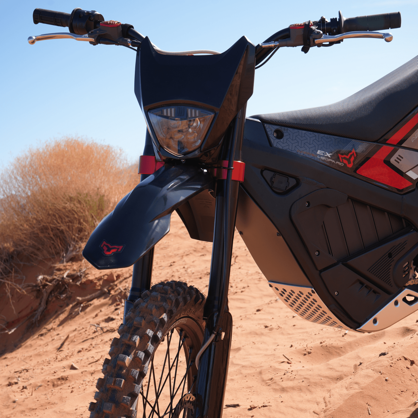 EX 800 – Arctic Leopard USA