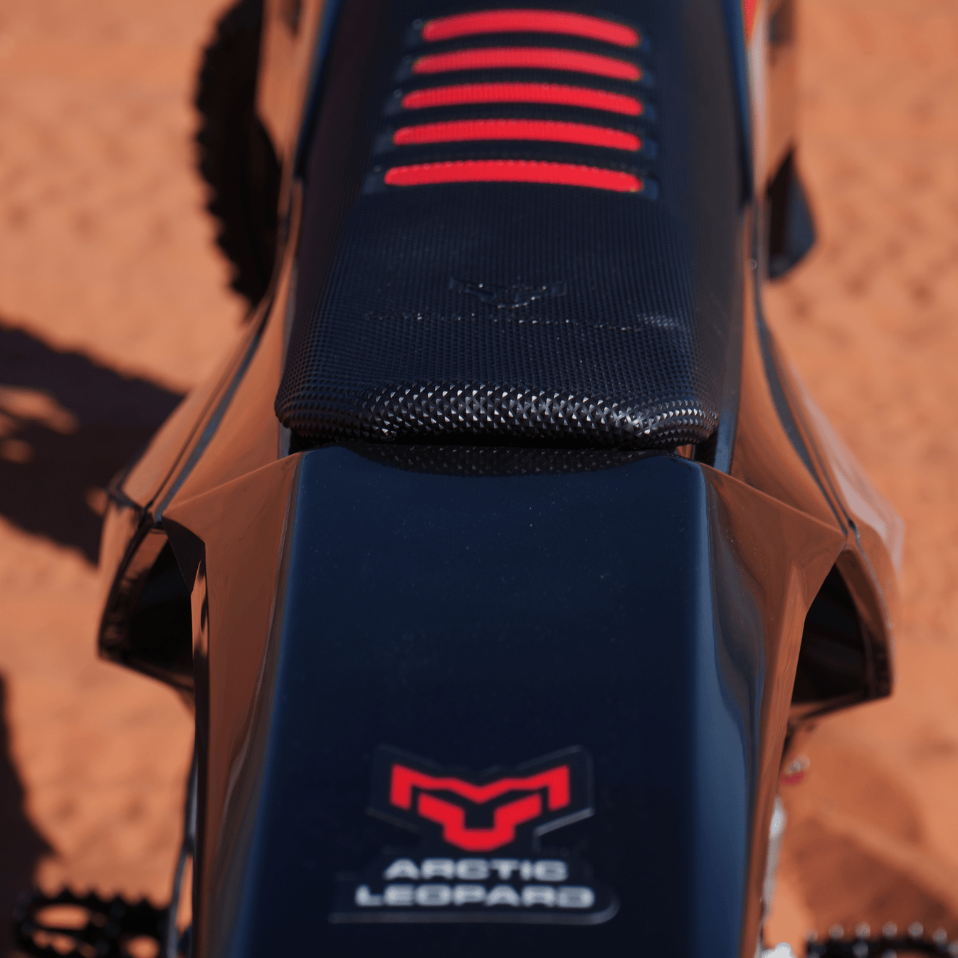 EXE 880 – Arctic Leopard USA