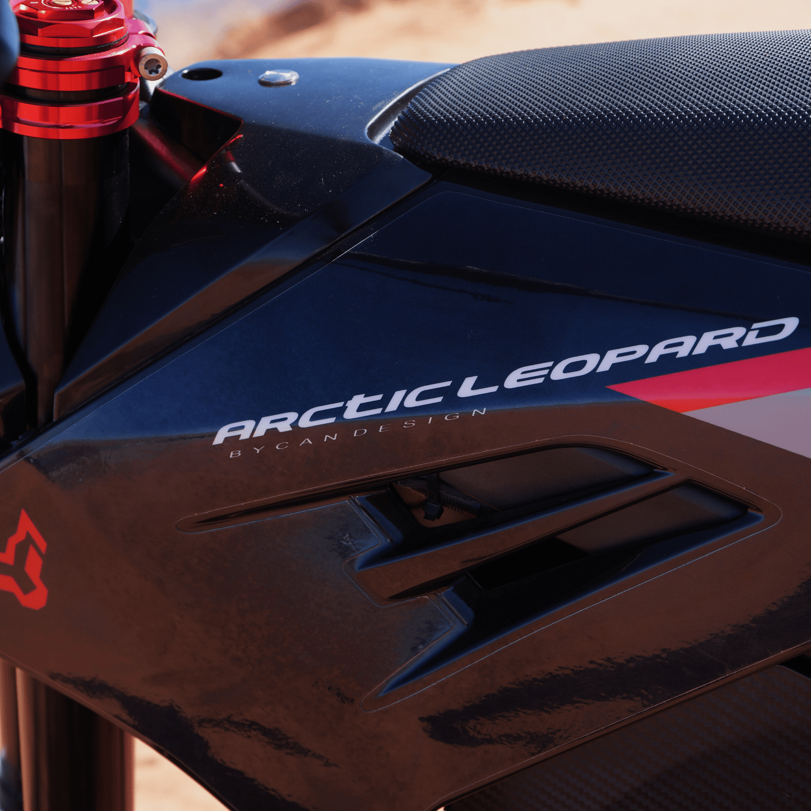 EXE 880 – Arctic Leopard USA